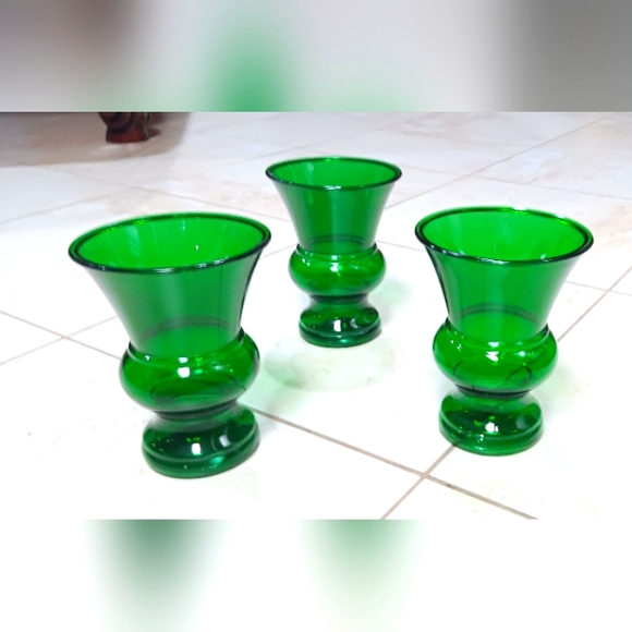 Accents | Vintage 196s Napco Emerald Green Vase Large 10 Flower Vase ...